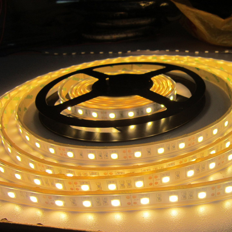 Ruban led ambiance 60 leds/m 320 Lumens/m immergeable IP68